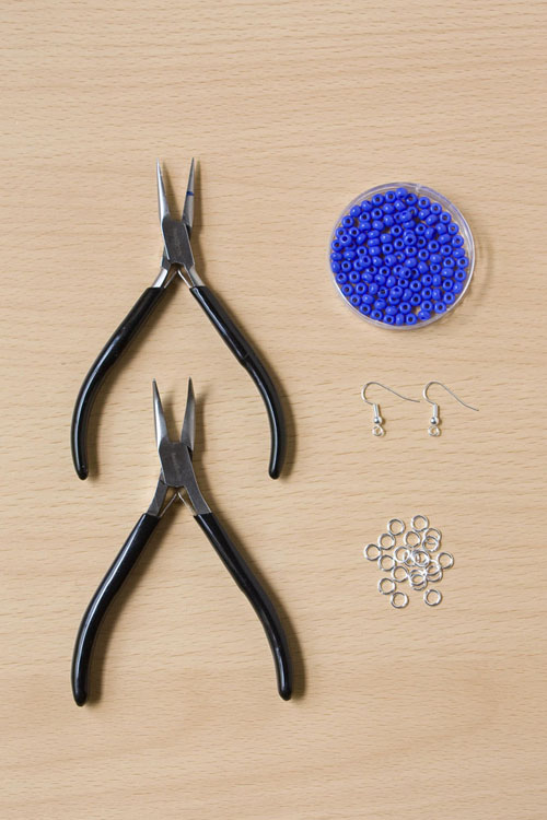 Simple Seed Bead Earrings Tutorial
