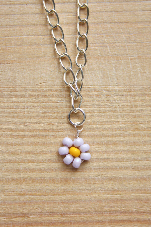 Beaded Daisy Necklace