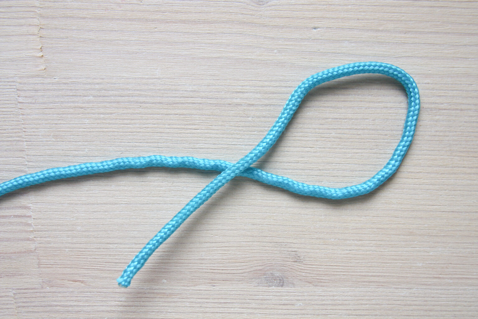How to tie basic jewellery making knots